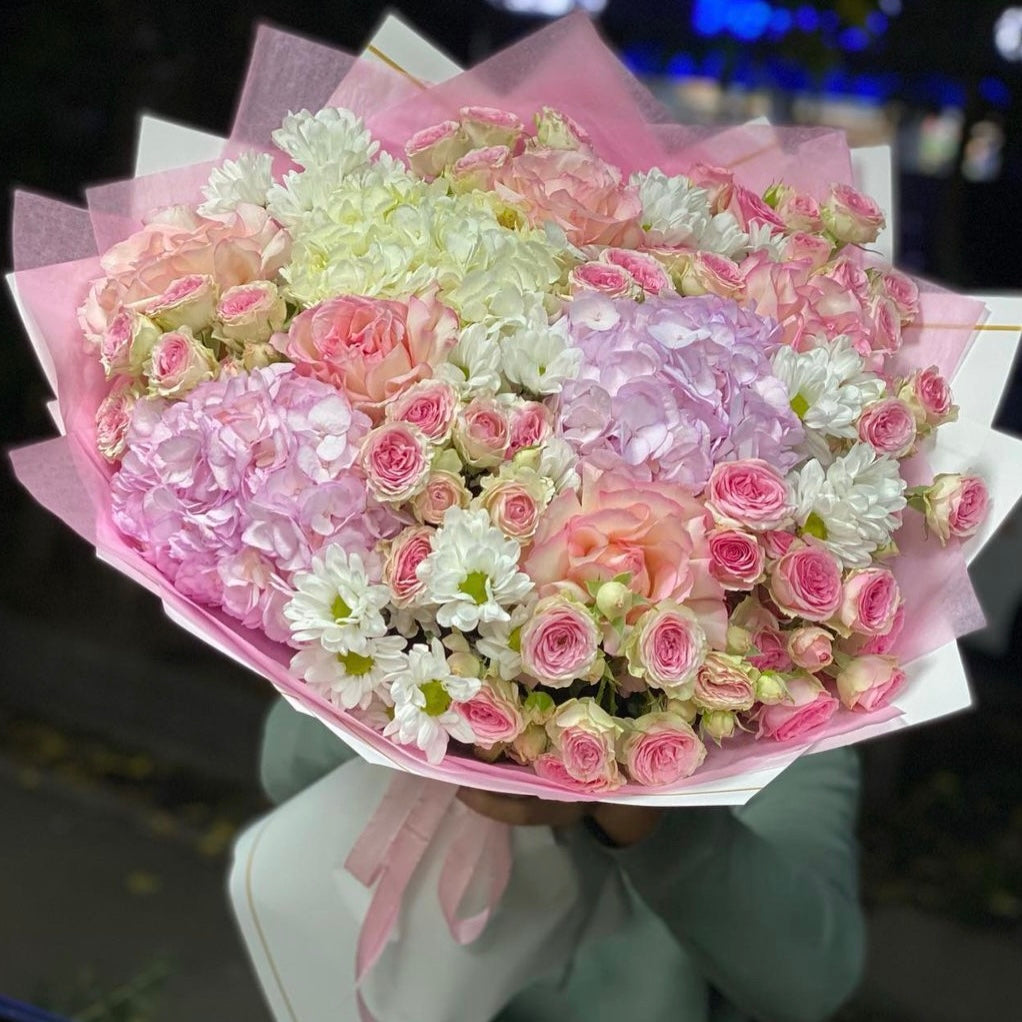 Zuri – La Rose Flowers